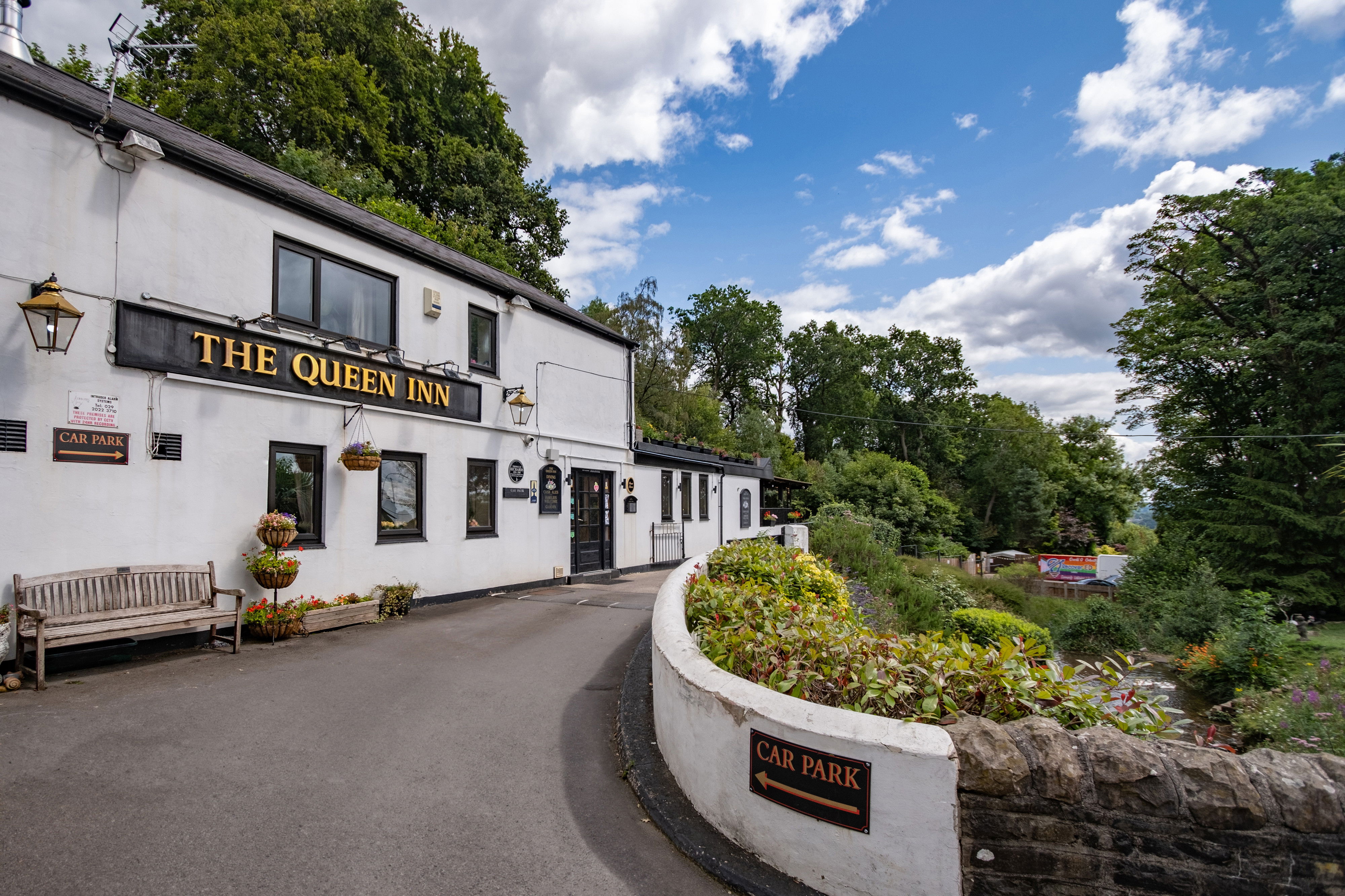 The Queen Inn | Cwmbran