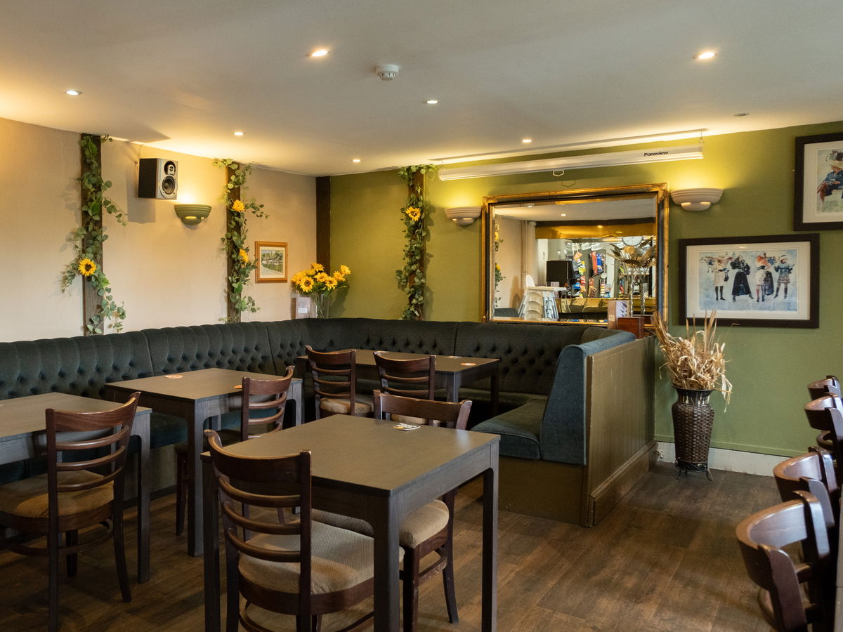 The Queen Inn | Cwmbran